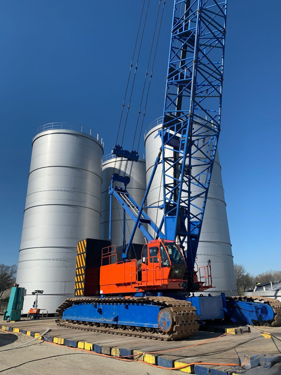 Liebherr LR1100 - PVE Cranes
